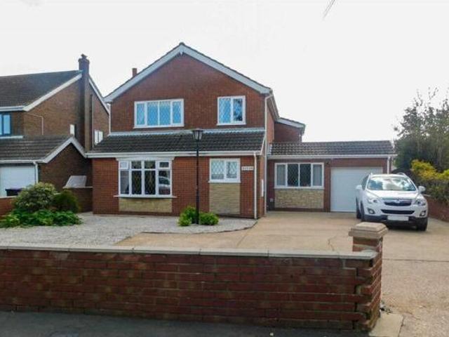 4 Bedroom Detached House For Sale In North Cotes, Grimsby