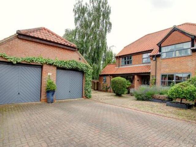 4 Bedroom Detached House For Sale In North Carlton, Lincoln