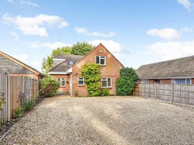 4 Bedroom Detached House For Sale In North Baddesley