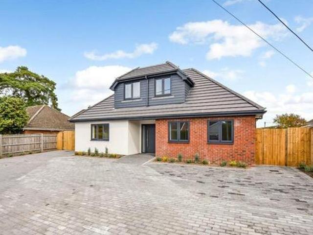 4 Bedroom Detached House For Sale In North Baddesley