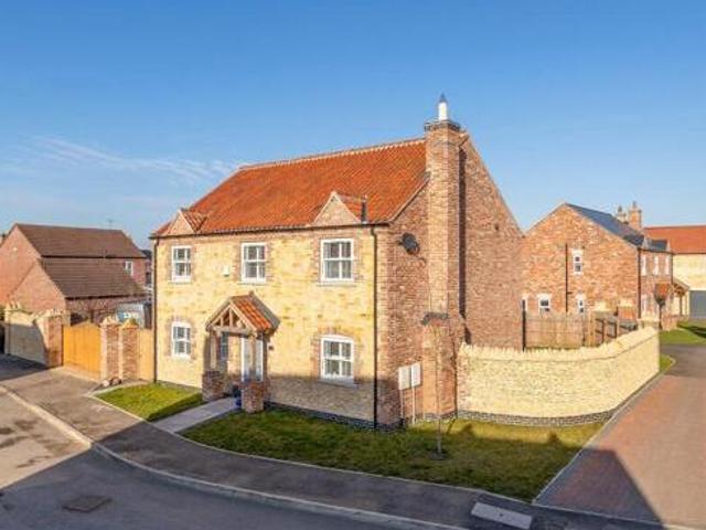 4 Bedroom Detached House For Sale In North Hykeham