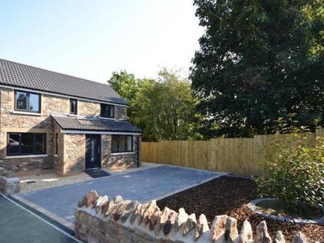 4 bedroom detached house for sale in North Street Oldland Common BS30