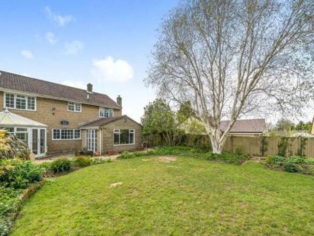 4 Bedroom Detached House For Sale In North Perrott