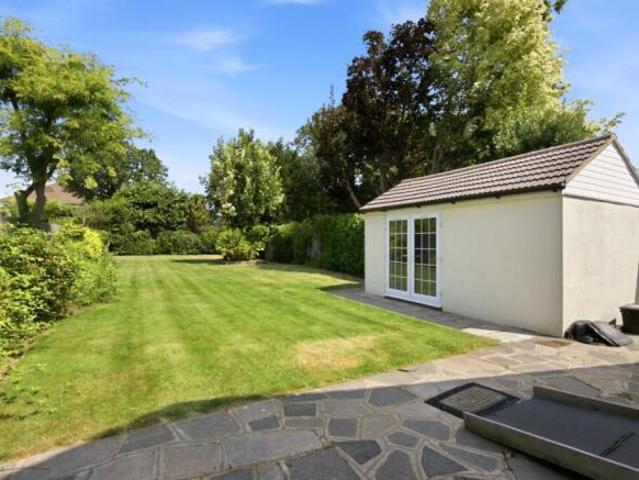 4 bedroom detached house for sale in North Riding, Bricket Wood, St. Albans, Hertfordshire, AL2