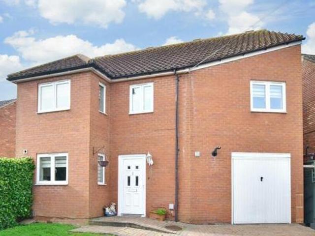 4 Bedroom Detached House For Sale In North Weald