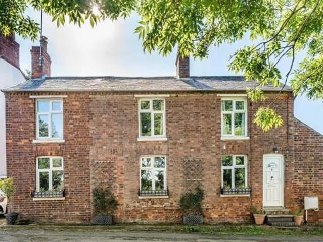 4 Bedroom Detached House For Sale In Northampton