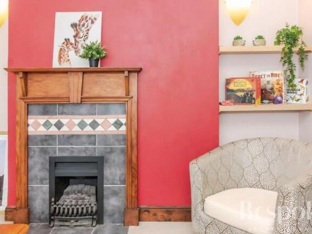 4 bedroom detached house for sale in Northcourt Avenue, Reading, RG2