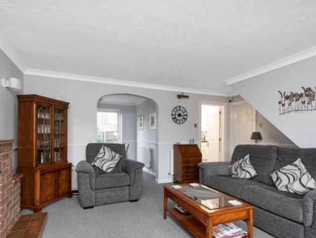 4 Bedroom Detached House For Sale In Northfleet