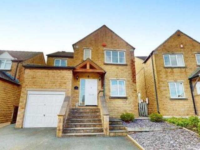 4 Bedroom Detached House For Sale In Northowram