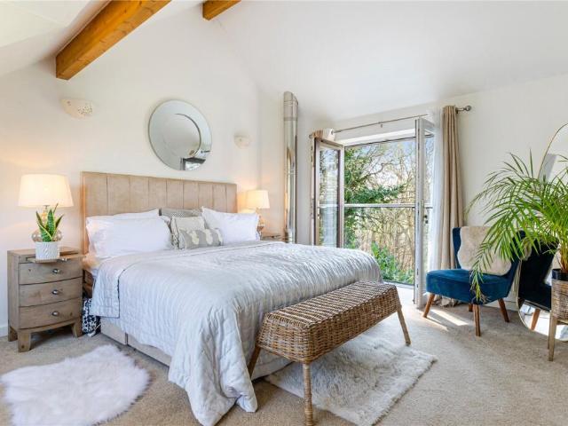 4 bedroom detached house for sale in Nadderwater, Exeter, Devon, EX4