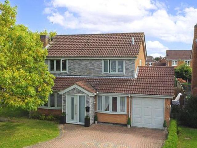 4 Bedroom Detached House For Sale In Narborough, Leicester