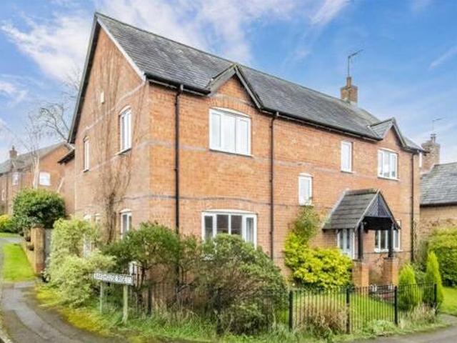 4 Bedroom Detached House For Sale In Naseby