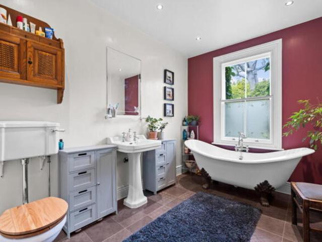 4 bedroom detached house for sale in Nethergreen Road, Sheffield, S11 7EJ, S11