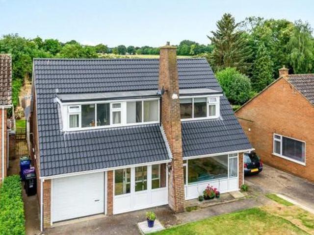4 Bedroom Detached House For Sale In Nettleham, Lincoln