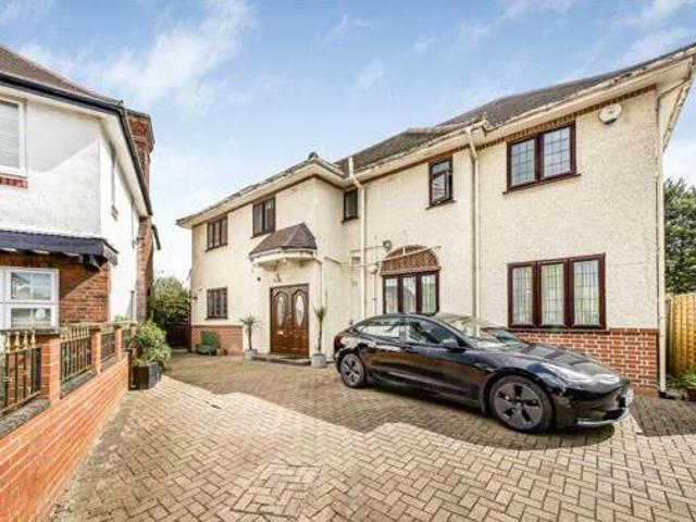 4 Bedroom Detached House For Sale In New Malden