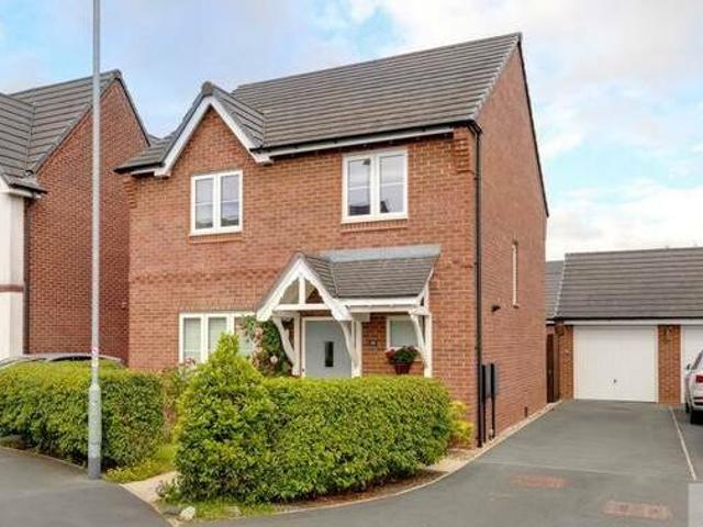 4 bedroom detached house for sale in New Mill Street Eccleston PR7 5FT PR7