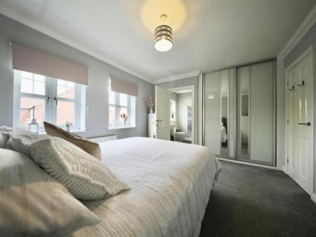 4 bedroom detached house for sale in New Forest Way, Kingswood, Hull, HU7
