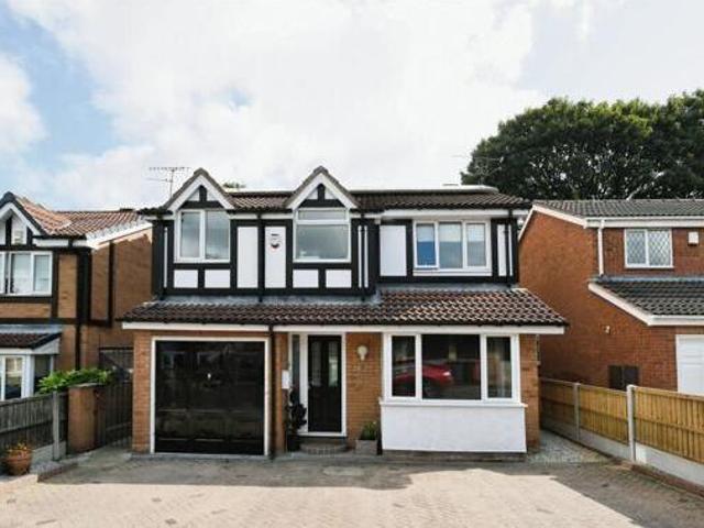 4 Bedroom Detached House For Sale In New Tupton