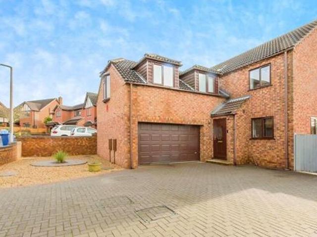 4 Bedroom Detached House For Sale In Newcastle, Staffordshire