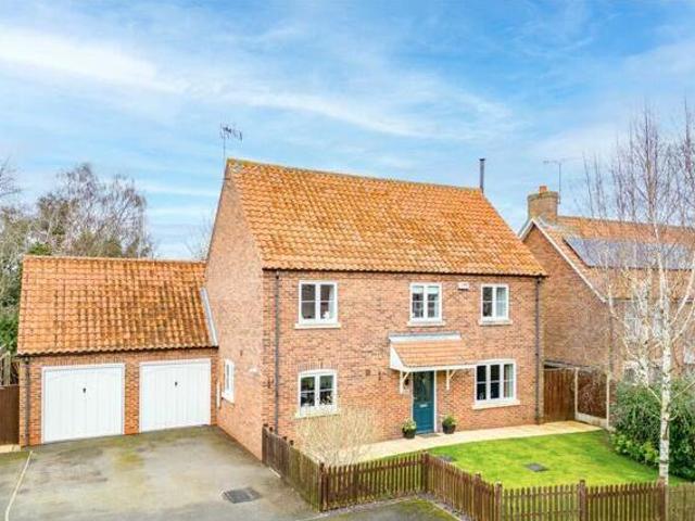 4 Bedroom Detached House For Sale In Newark, Nottinghamshire