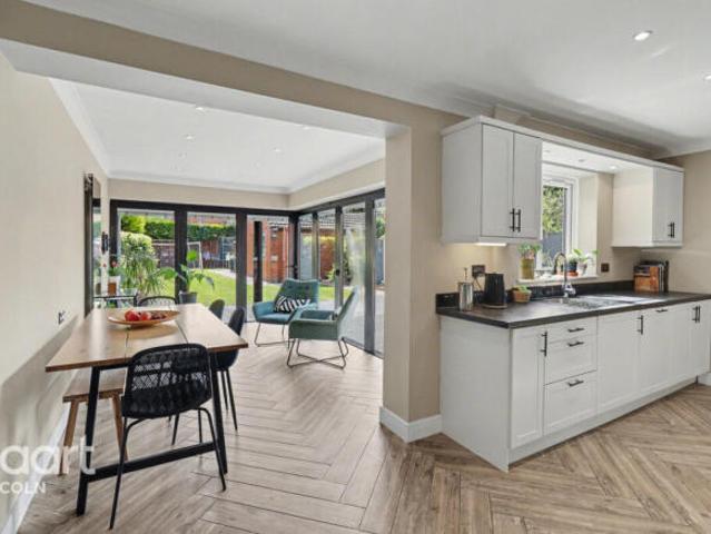 4 bedroom detached house for sale in Newark Road, North Hykeham, LN6