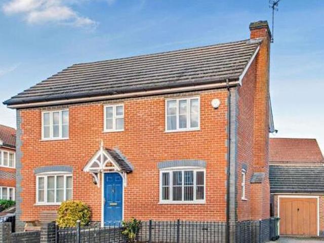 4 Bedroom Detached House For Sale In Newbury, Berkshire