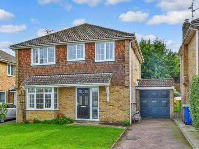 4 Bedroom Detached House For Sale In Newington, Sittingbourne