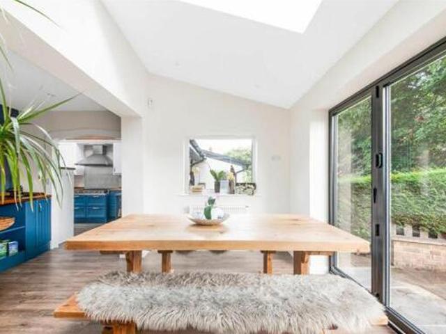 4 Bedroom Detached House For Sale In Newmillerdam