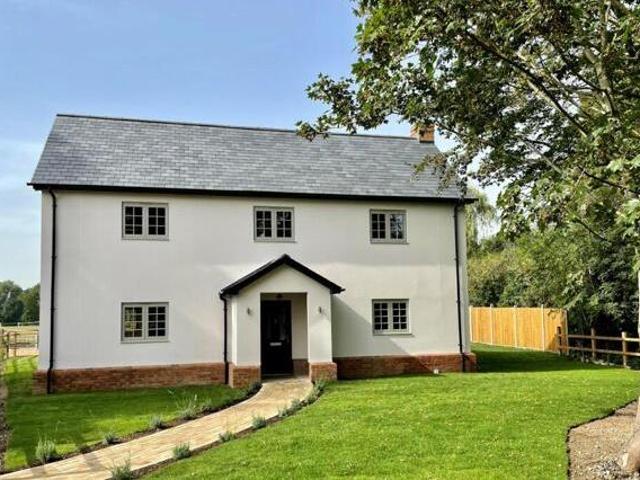 4 Bedroom Detached House For Sale In Newnham