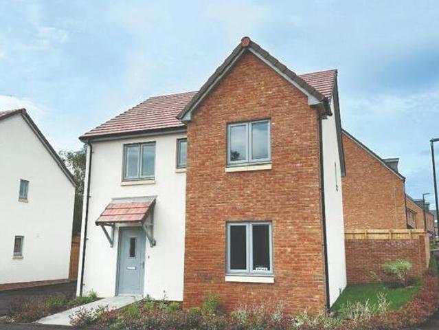 4 Bedroom Detached House For Sale In Newnham On Severn