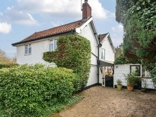 4 Bedroom Detached House For Sale In Newton Flotman