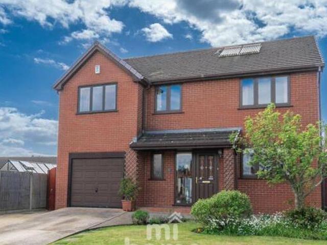 4 Bedroom Detached House For Sale In Newton