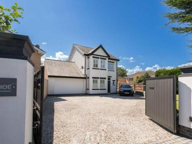4 Bedroom Detached House For Sale In Newton