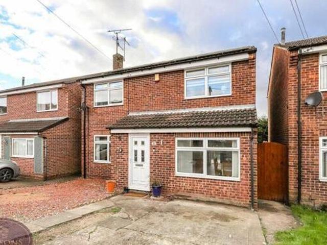4 Bedroom Detached House For Sale In Newthorpe, Nottingham