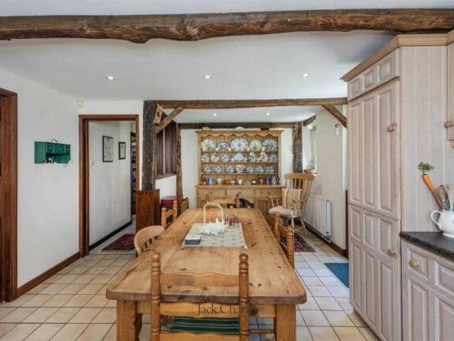 4 bedroom detached house for sale in Nizels Lane, Hildenborough, Tonbridge, TN11