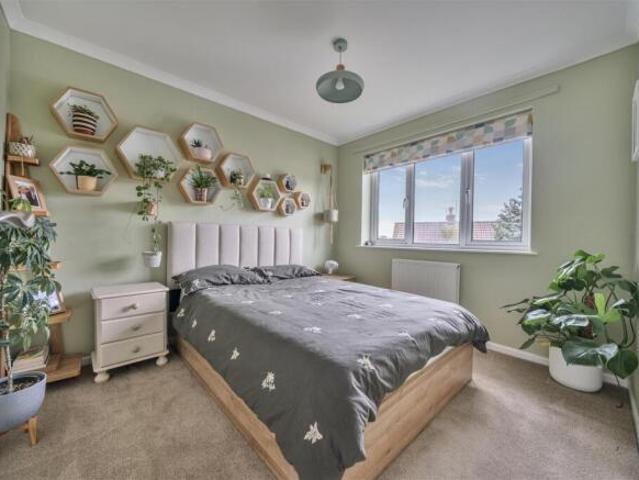 4 bedroom detached house for sale in Nibletts Hill, St George, Bristol, BS5