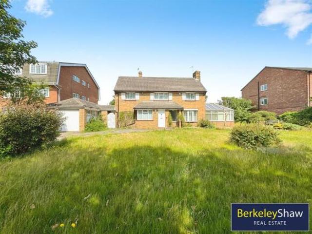 4 bedroom detached house for sale in Nicholas Road, Blundellsands, Liverpool, L23