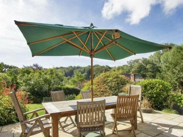4 Bedroom Detached House For Sale In Nr. Chartwell