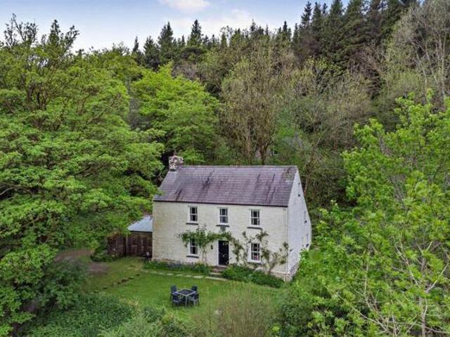 4 Bedroom Detached House For Sale In Nr Llandovery, Carmarthenshire