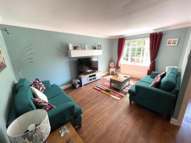 4 bedroom detached house for sale in Nuthatch Close, Creekmoor, Poole, Dorset, BH17