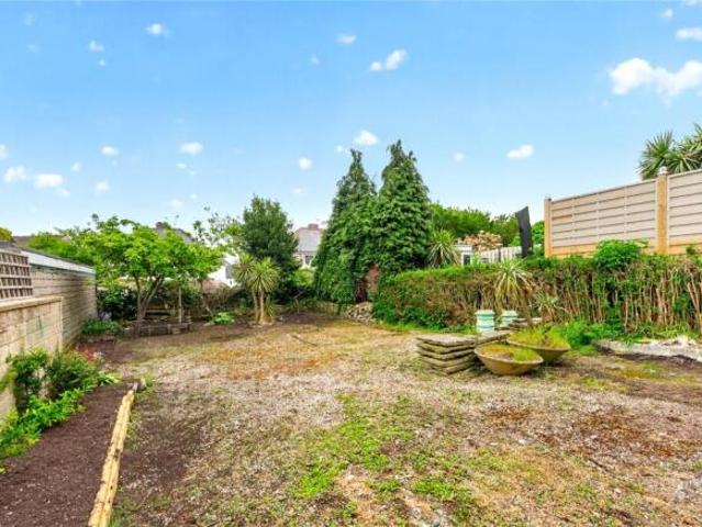 4 bedroom detached house for sale in Smithfield Road, Sheffield, S12