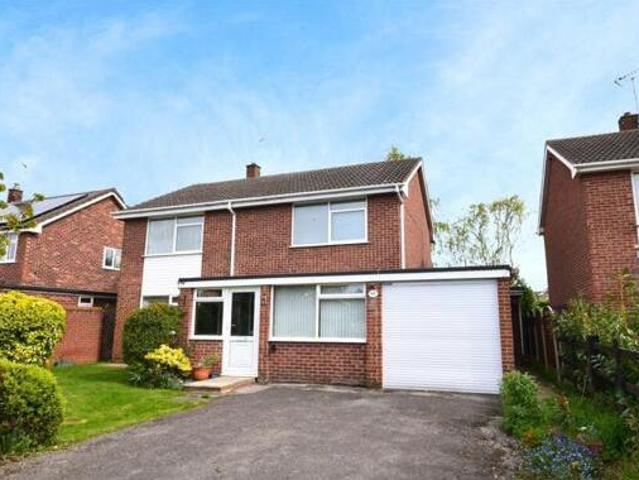 4 Bedroom Detached House For Sale In Southwell, Nottinghamshire