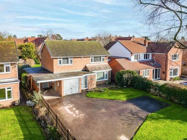 4 Bedroom Detached House For Sale In Southwell, Nottinghamshire