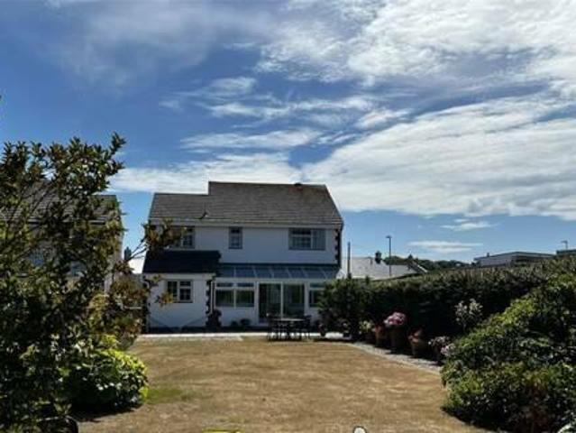 4 bedroom detached house for sale in Southwell Portland Dorset DT5