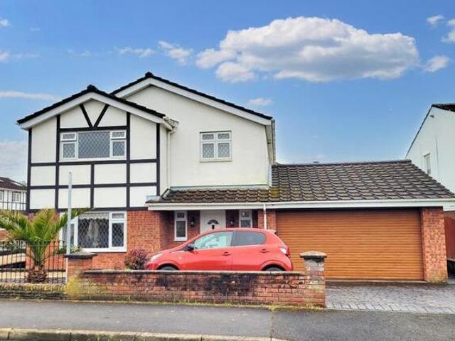 4 Bedroom Detached House For Sale In South Cornelly
