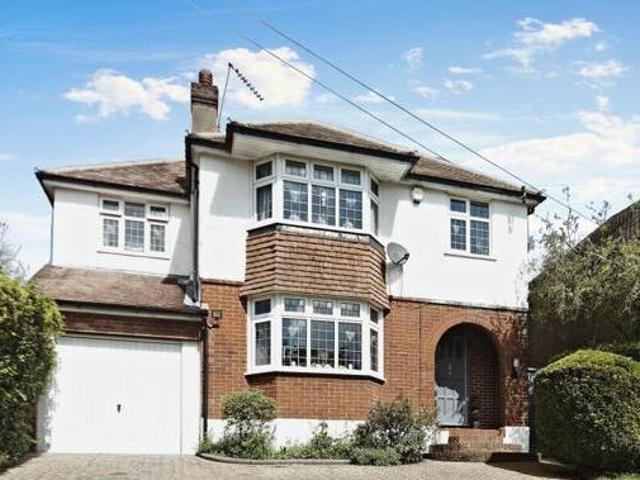 4 Bedroom Detached House For Sale In South Croydon