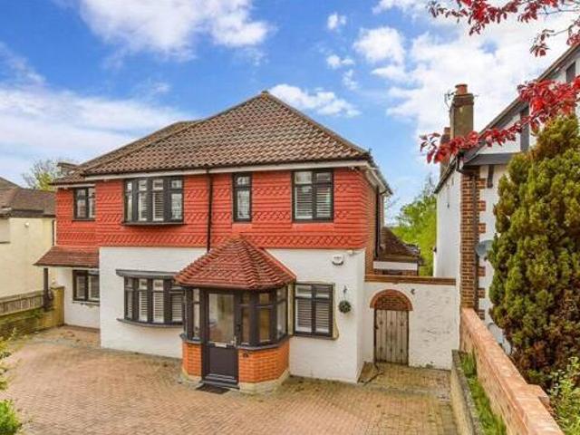 4 Bedroom Detached House For Sale In South Croydon