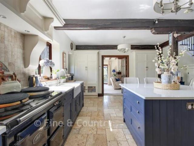 4 bedroom detached house for sale in South Farm Lane, Langton Green, Tunbridge Wells, Kent, TN3