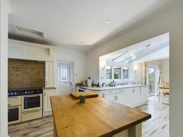 4 Bedroom Detached House For Sale In South Kelsey