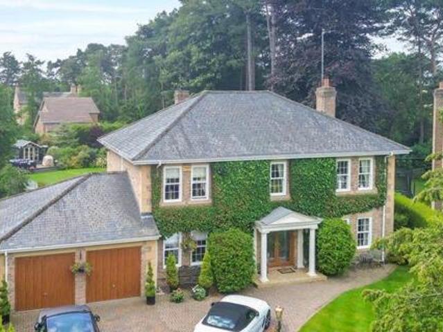 4 Bedroom Detached House For Sale In South Lodge Wood, Hepscott